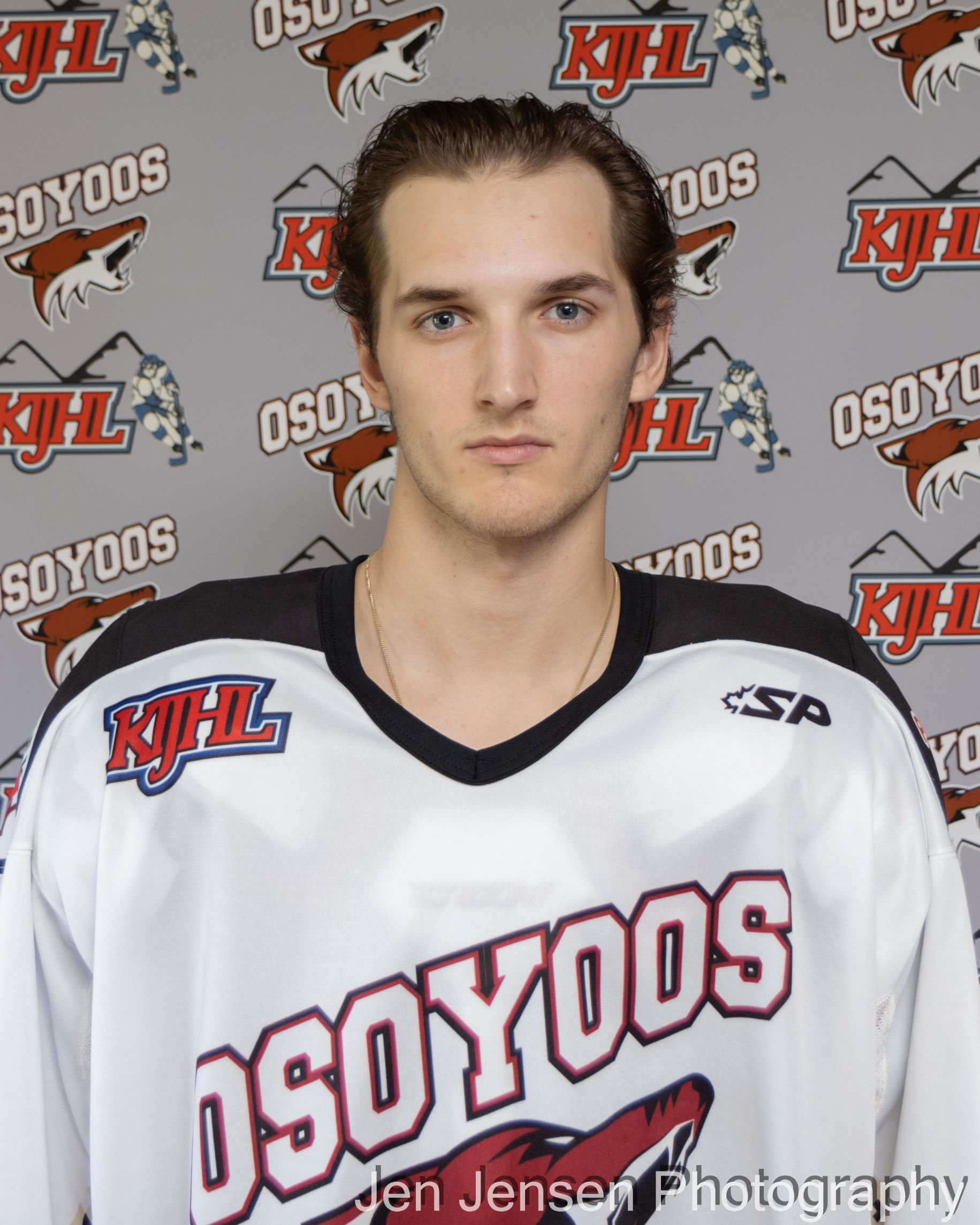 Boyarski Leads Depleted Coyotes to Victory! | Osoyoos Coyotes
